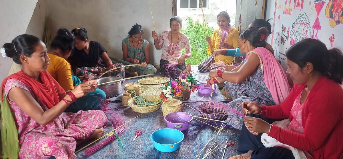 परम्परागत सीपबाटै उद्यमी बन्दै महिला